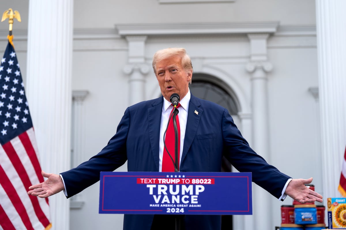 Donald Trump made $300,000 from sales of a Bible inspired by 'God Bless ...