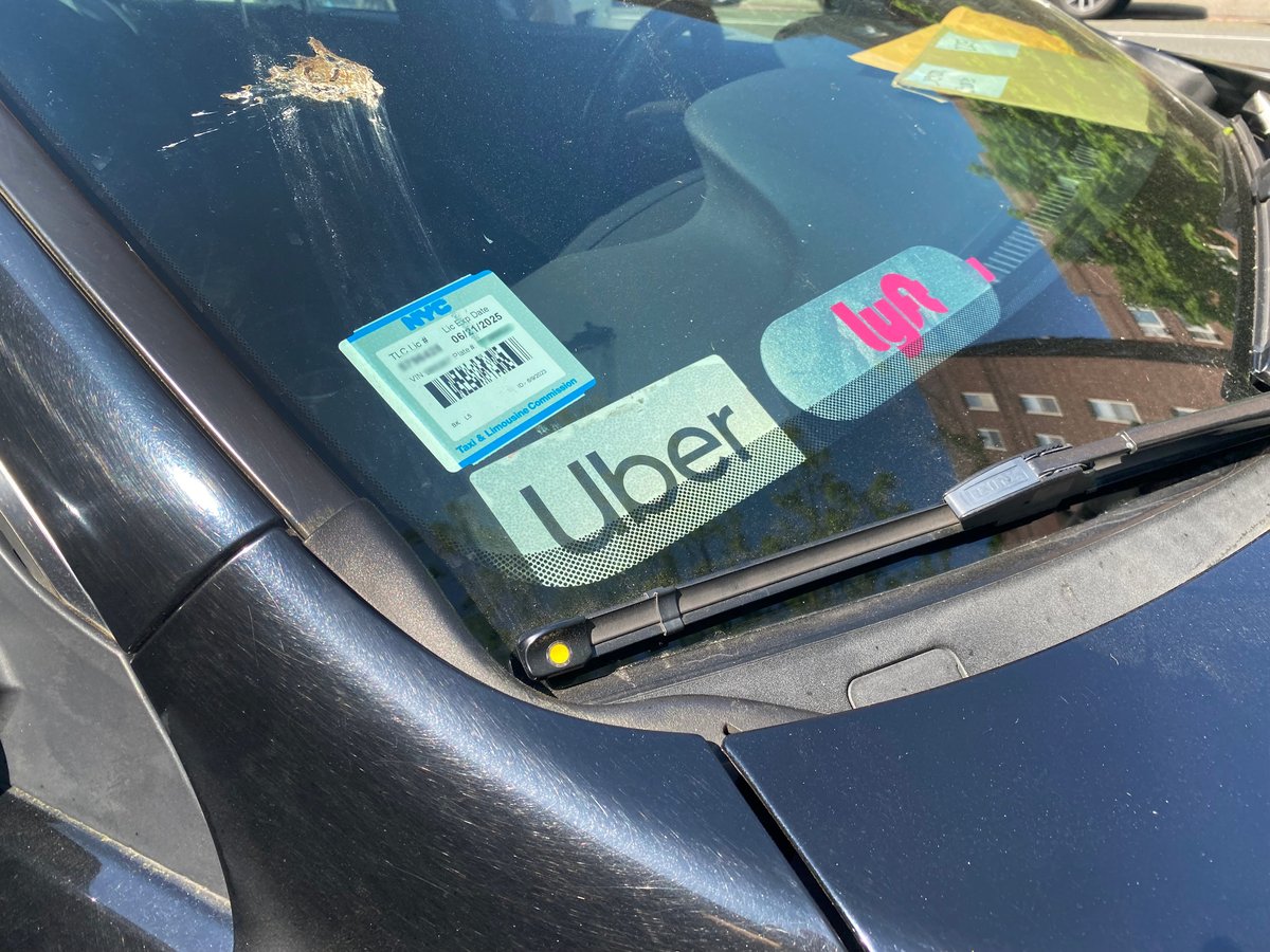 A woman made her own black market by renting out Uber and Lyft accounts