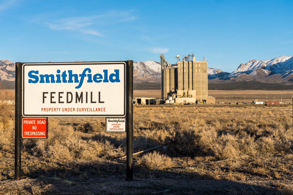 Smithfield Foods raises $522 million, pricing IPO below expected range