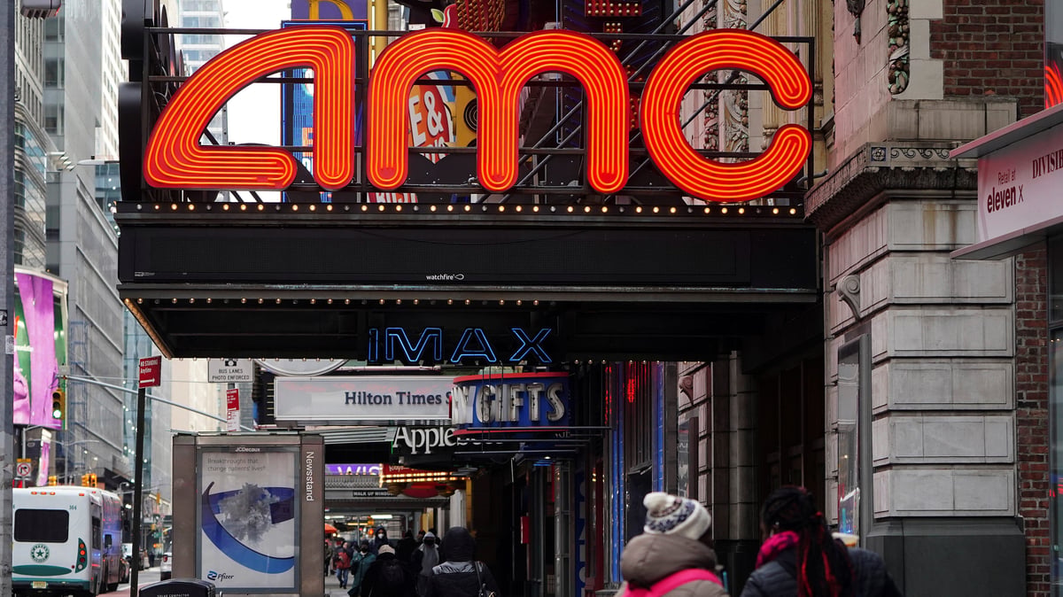 The stock market frenzy is giving AMC Theatres a new lease on life