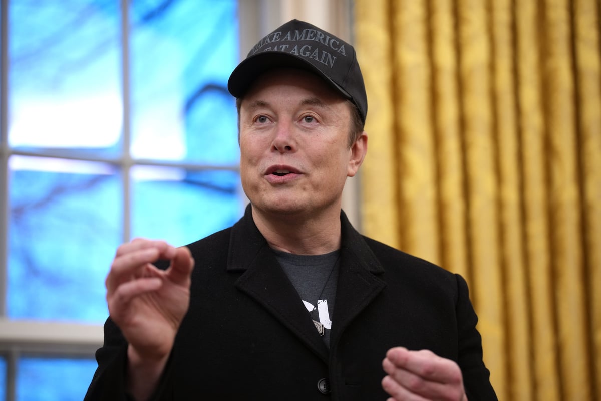 Elon Musk's SpaceX is getting ready to take the International Space ...