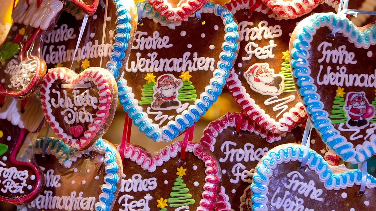 A massive new study finds that heart attacks peak on Christmas Eve