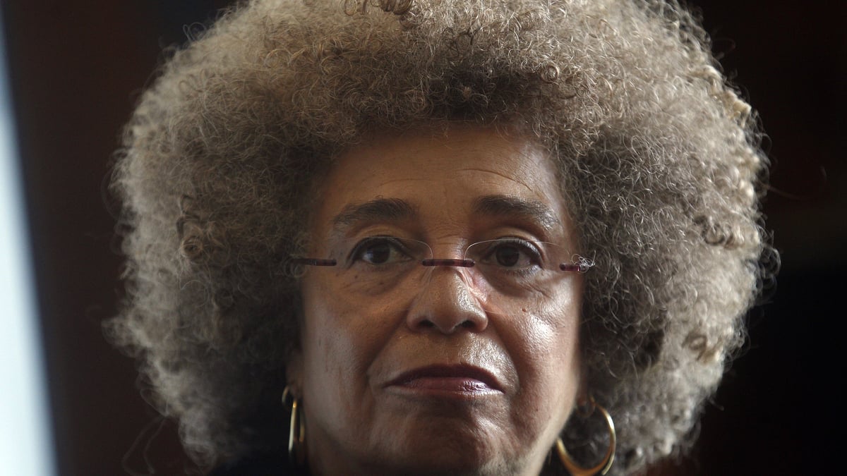 Civil rights icon Angela Davis wants young activists to challenge their ...