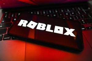 Roblox has child safety groups urging the FTC to investigate