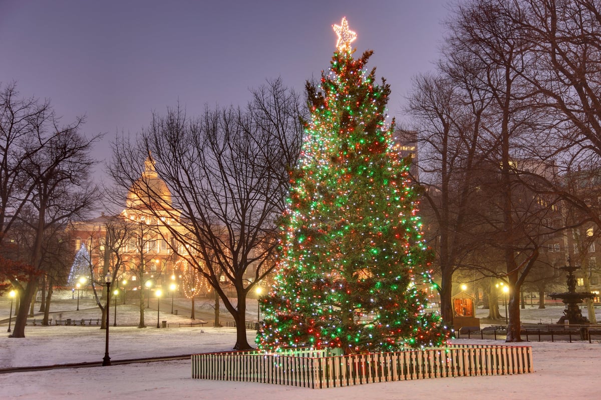 5 states with the most Christmas spirit in America — and 5 with the least