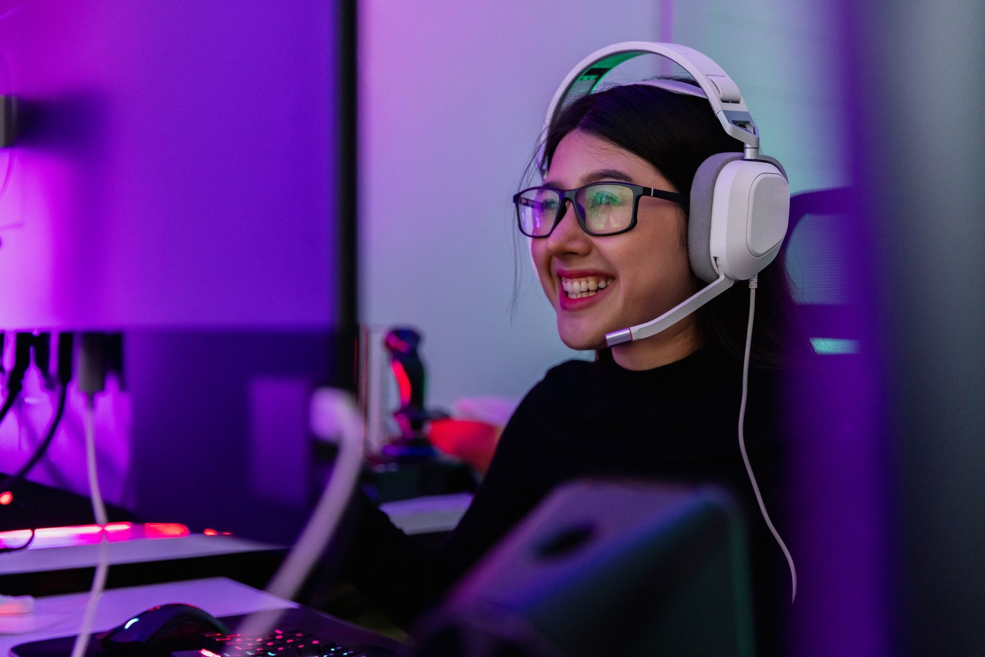 Here are 10 of the best-reviewed headsets for gamers