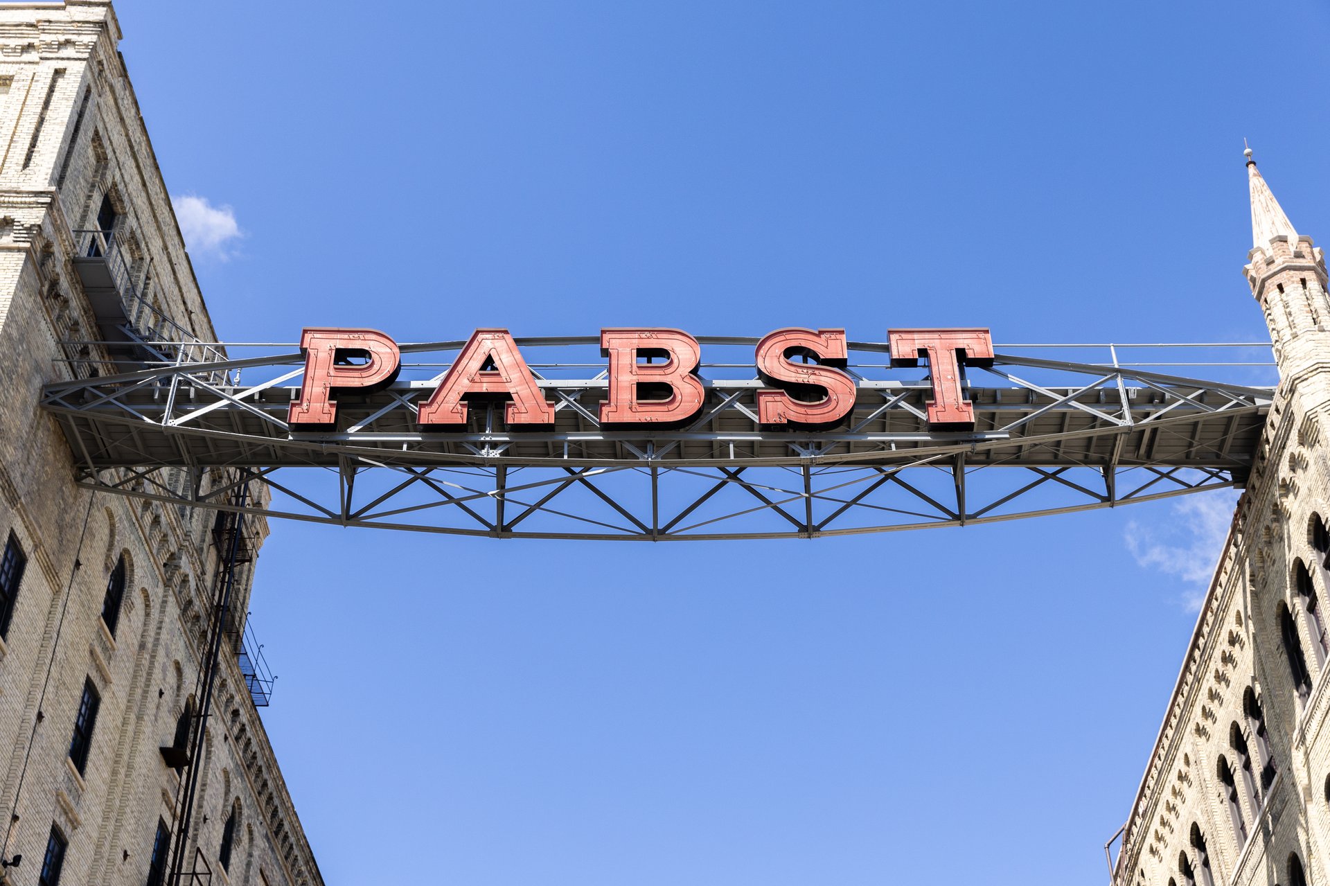 Pabst discontinues Schlitz beer after 177 years