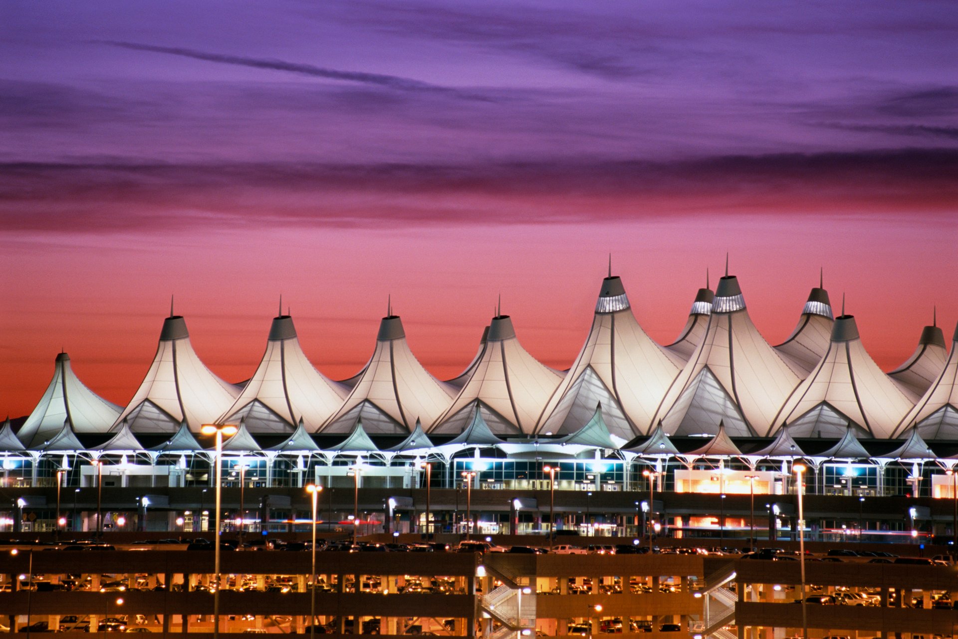 These airports will have you walking the most and least