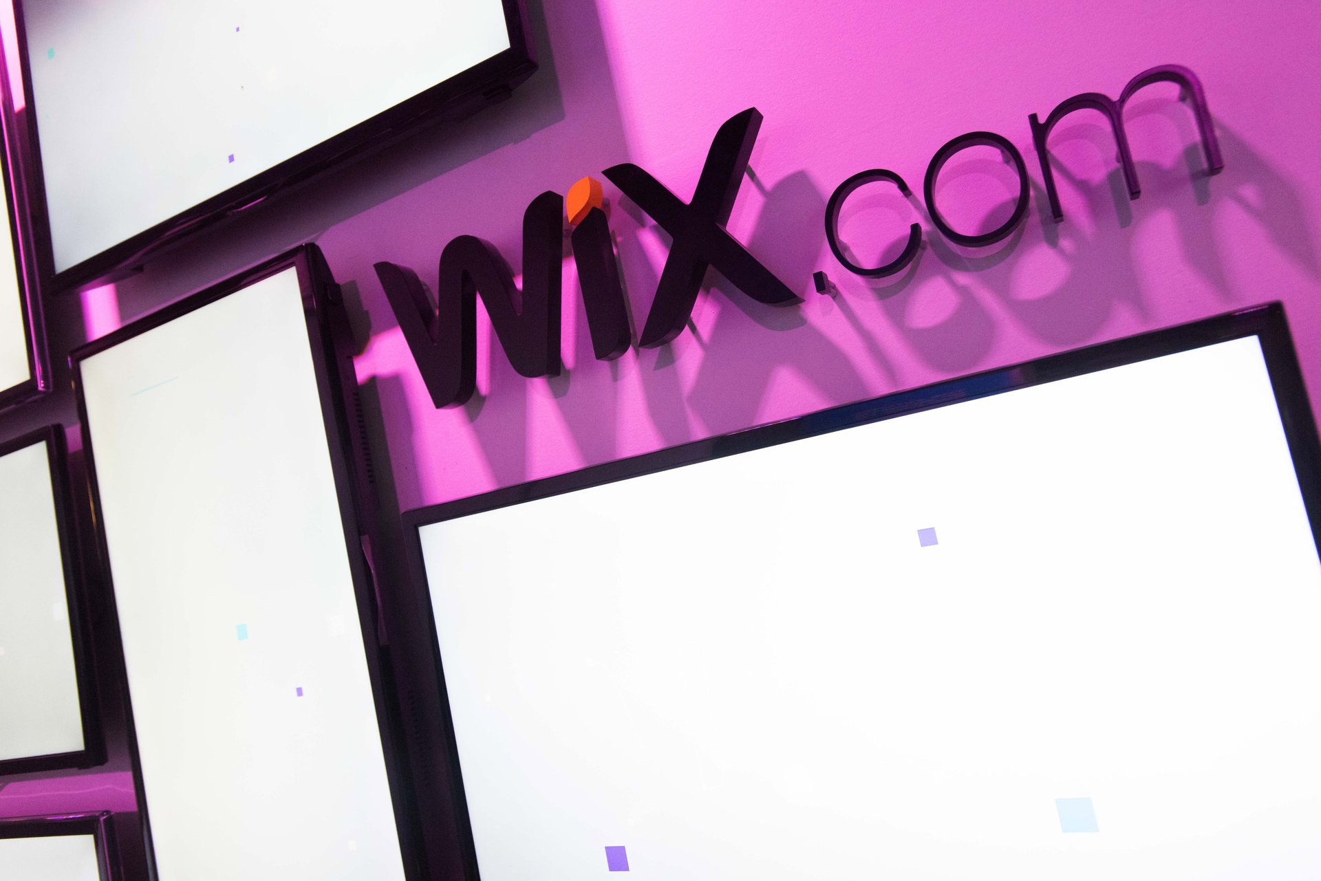 Licenciements chez Wix en 2026 : l'entreprise supprime 20 % de ses ...